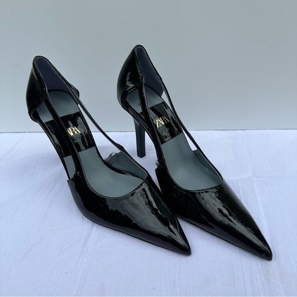 Zara | Shoes | Zara Pumps Black Heels | Poshmark
